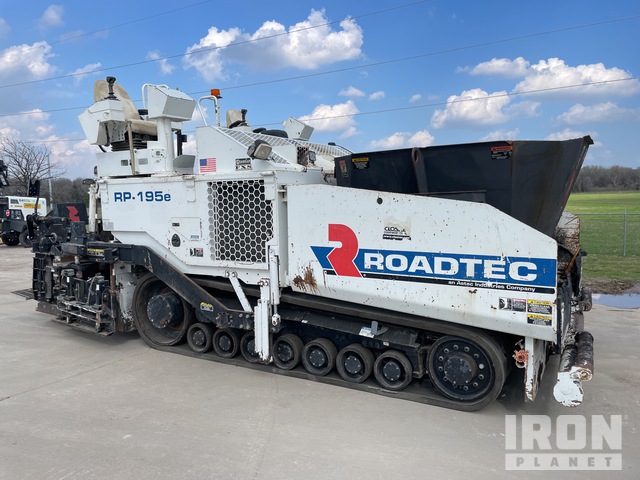 2016 Roadtec RP195e Track Asphalt Paver in Waxahachie, Texas, United ...