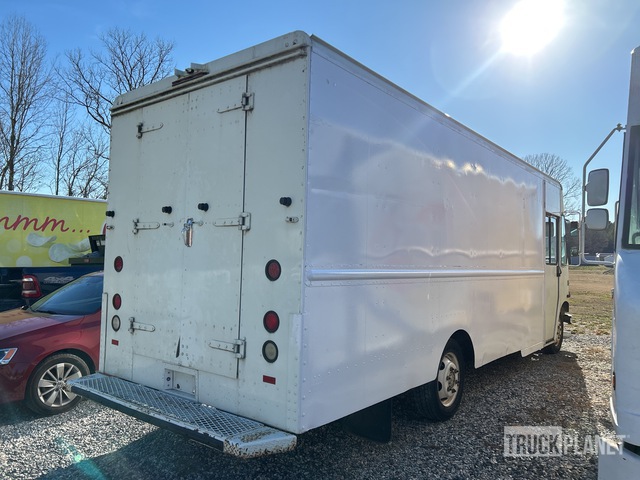 2004 Freightliner MT35 4x2 Step Van (Inoperable) in Salisbury, North ...