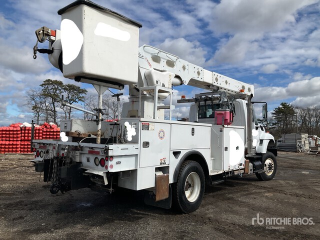 2013 Altec AM55 55 ft on 2014 International 7300 4x2 Bucket Truck in Central Islip, New York ...