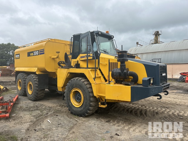 2012 Komatsu HM300-2 30000 L 6x6 Articulated Water Truck in Hamilton ...