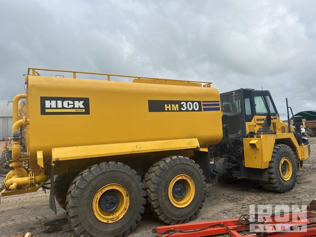 2012 Komatsu HM300-2 30000 L 6x6 Articulated Water Truck in Hamilton ...