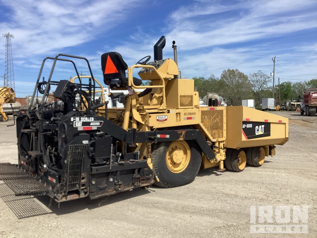 2007 Cat AP800D Wheel Asphalt Paver in Beaumont, Texas, United States ...