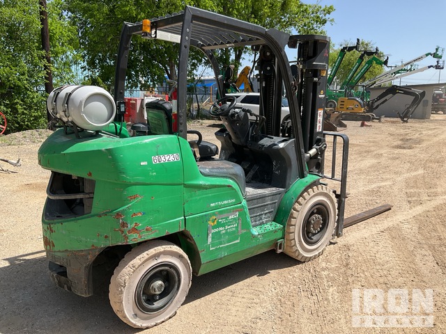 2014 Mitsubishi FG40N1 7200 lb Pneumatic Tire Forklift in Selma, Texas ...