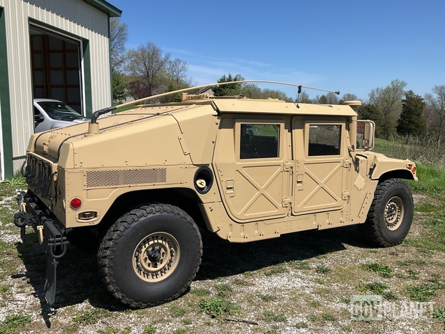 Surplus 2010 AM General M1151A1 w/MCTAGS HMMWV 4 Door Hard Top w/Slant ...