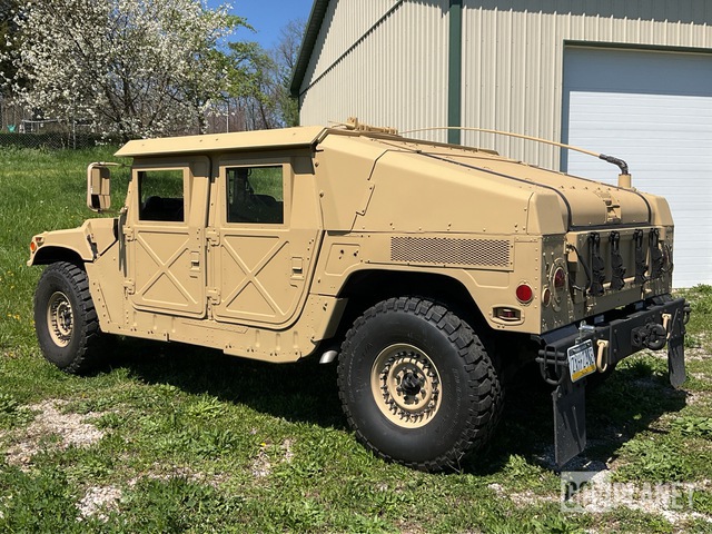 Surplus 2010 AM General M1151A1 w/MCTAGS HMMWV 4 Door Hard Top w/Slant ...