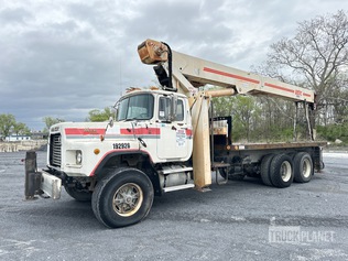 2000 USTC 2500JBT Straight Boom on 1988 Mack DM6907 6x4 Boom Truck in ...