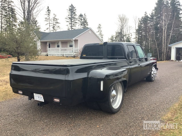 1988 Chevrolet R30 4x2 Crew Cab Pickup in Valley, Nova Scotia, Canada ...