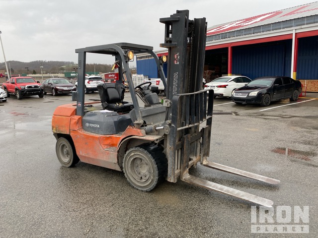 2005 Toyota 7FDU35 8000 lb Pneumatic Tire Forklift in Waynesburg ...