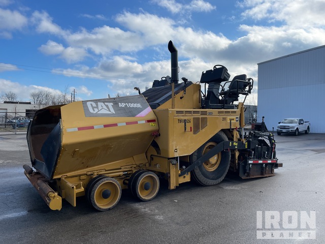 2012 Cat AP1000E Wheel Asphalt Paver in Hamilton, Ontario, Canada ...