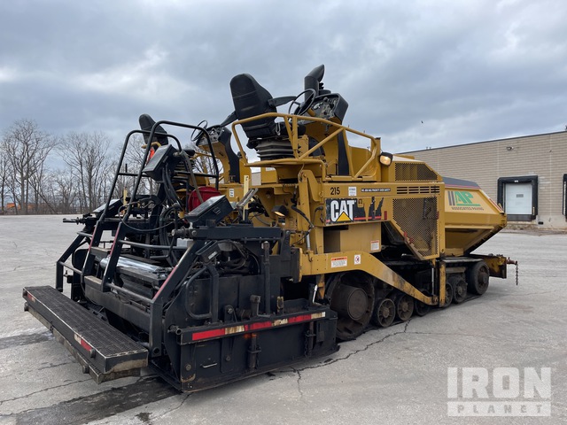 2006 Cat AP-1055D Track Asphalt Paver in Hamilton, Ontario, Canada ...