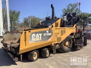 2016 Cat AP1000F Wheel Asphalt Paver in Thornville, Ohio, United States ...