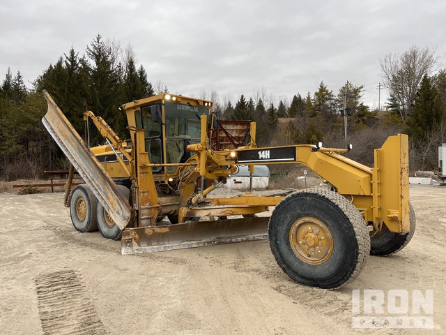 2006 Cat 14H Motor Grader in Acton, Ontario, Canada (IronPlanet Item ...