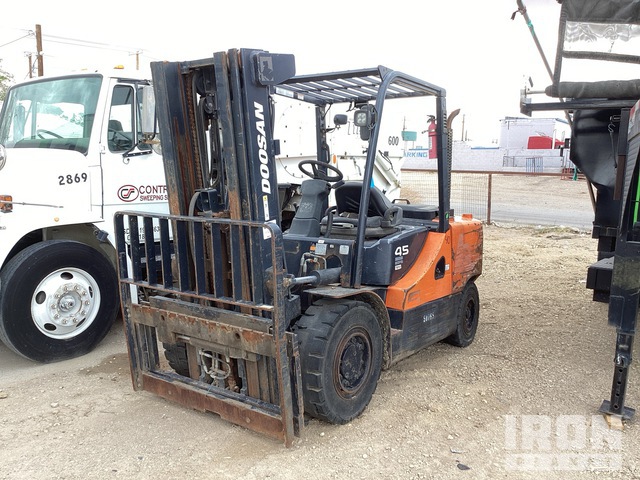 2018 (unverified) Doosan D45S-7 8700 lb Pneumatic Tire Forklift in ...