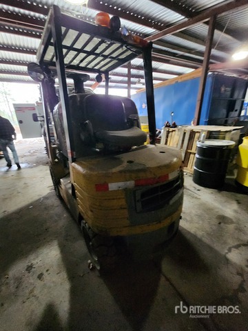 Cat DP25 Pneumatic Tire Forklift (Inoperable) in Grants Pass, Oregon ...