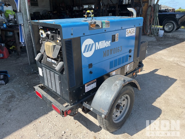 2017 Miller Big Blue 300R Pro 300 A Mobile Multi-Process Engine Driven ...