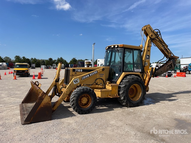 1995 John Deere 710D 4x4 Backhoe Loader | Ritchie Bros. Auctioneers