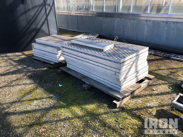 Surplus (87) Assorted Grating Panels in Merced, California, United ...