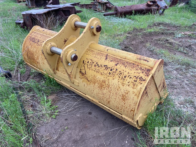 Entek 72 in 1.04 cyd Cleanup Excavator Bucket - Fits Cat 312 in Marble ...