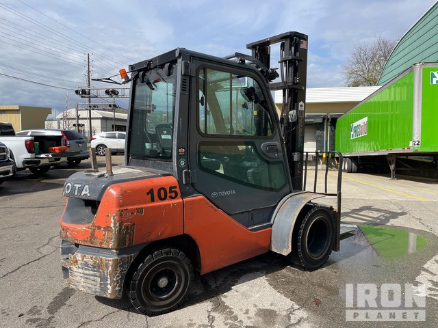 2017 Toyota 8FDU32 6020 lb Pneumatic Tire Forklift in Indianapolis ...