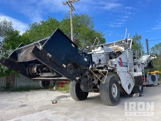 2016 Roadtec SB-2500EX Wheel Asphalt Transfer Machine in Bluffdale ...
