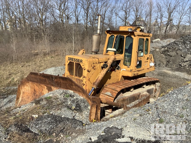 2003 Dresser TD25G Crawler Dozer (Inoperable) in Watertown, New York ...