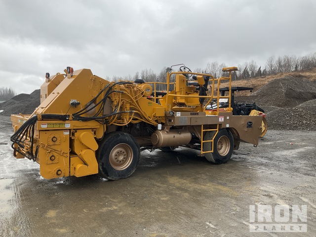 1996 (unverified) Etnyre Chip Spreader in Grand-Sault/Grand Falls, New ...