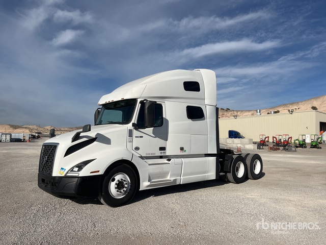 2019 Volvo VNL760 6x4 T/A Sleeper Truck Tractor | Ritchie Bros. Auctioneers