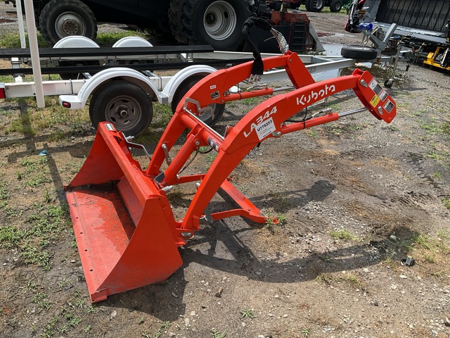 Kubota LA344S Front Loader Attachment in Dillon, South Carolina, United ...