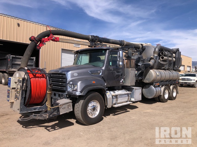 Vactor 2112-SE2-Plus on 2016 Freightliner 114SD 6x4 Vacuum Tanker Truck ...