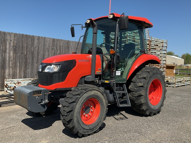 Kubota M7060HDC 4WD Tractor in Mayfield, Kentucky, United States ...