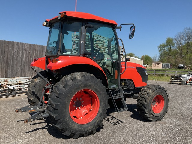 Kubota M7060HDC 4WD Tractor in Mayfield, Kentucky, United States ...
