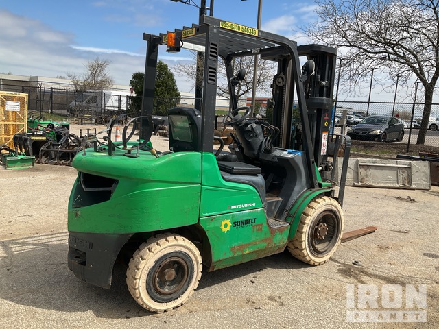 2013 Mitsubishi FG30N 5500 lb Pneumatic Tire Forklift in Cleveland ...