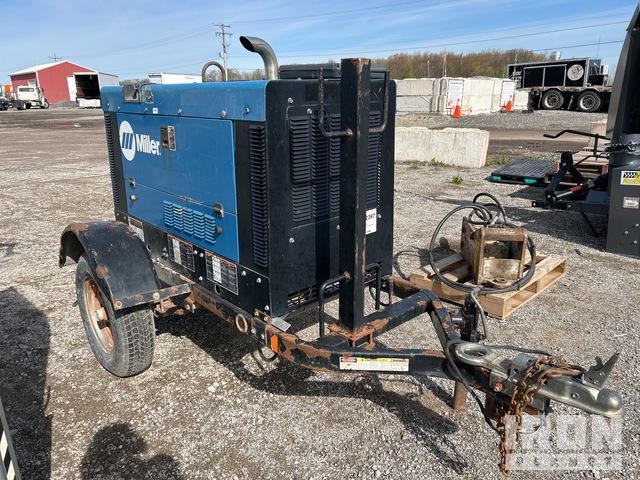 2017 Miller Big Blue 400 Pro Mobile Multi-Process Engine Driven Welder in Carleton, Michigan ...