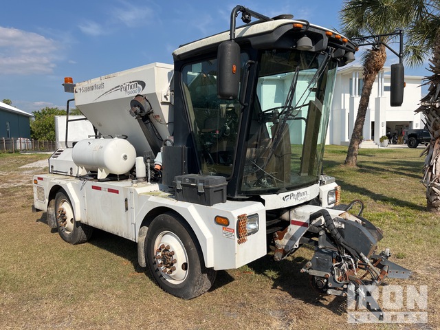 Python 5000 4x2 Pothole Patcher in Port Charlotte, Florida, United ...