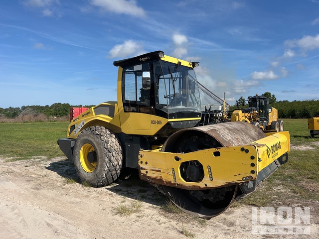 2018 Bomag BW211D-5 Double Drum Roller in Green Cove Springs, Florida ...