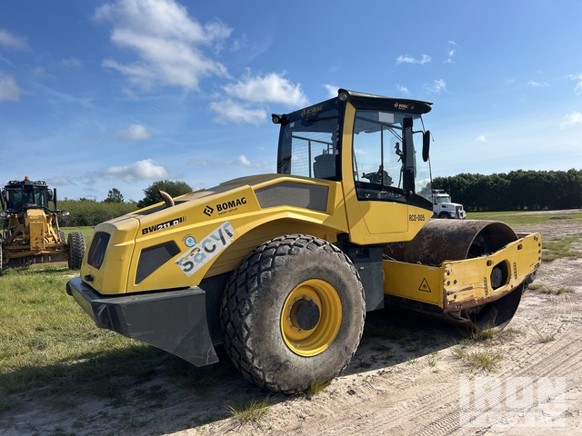 2018 Bomag BW211D-5 Double Drum Roller in Green Cove Springs, Florida ...