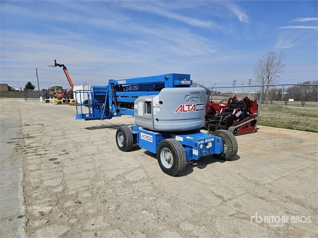 2014 Genie Z-45/25J DC 2WD Electric Articulating Boom Lift in ...