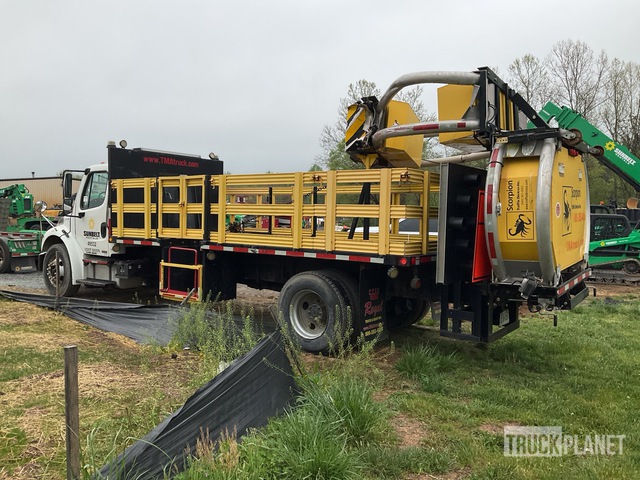 2010 Freightliner M2 106 4x2 Attenuator Truck in Warrenton, Virginia ...