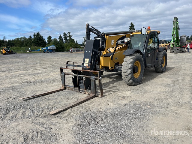 2016 Cat TL943D Telehandler | Ritchie Bros. Auctioneers