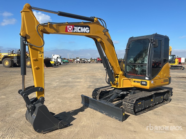 2023 XCMG XE60DA Mini Excavator | Ritchie Bros. Auctioneers