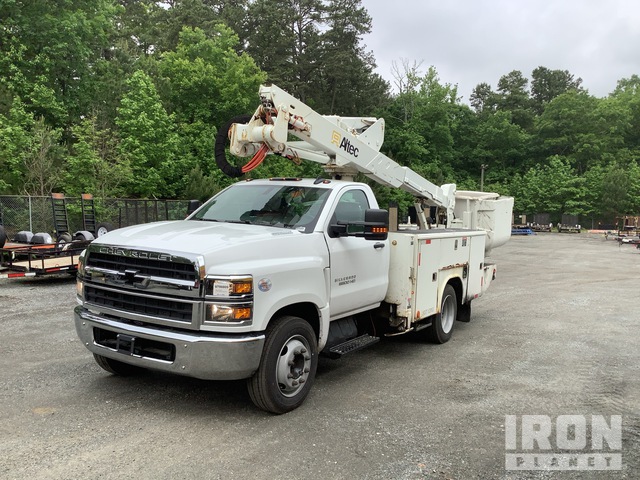 Altec AT37-G 37 ft on 2022 Chevrolet Silverado 4x2 Cable Placer Bucket ...