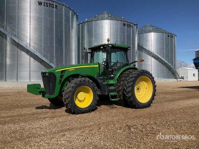 2010 John Deere 8225R 4WD Tractor | Ritchie Bros. Auctioneers