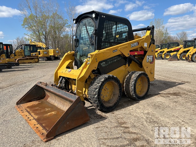 2021 Cat 242D3 Two-Speed Skid Steer Loader in Grand Rapids, Michigan ...