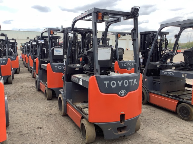 2017 Toyota 8FBCHU25 Electric Forklift in South Vienna, Ohio, United ...