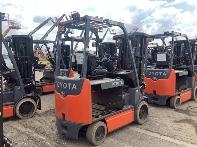 2017 Toyota 8FBCHU25 Electric Forklift in South Vienna, Ohio, United ...
