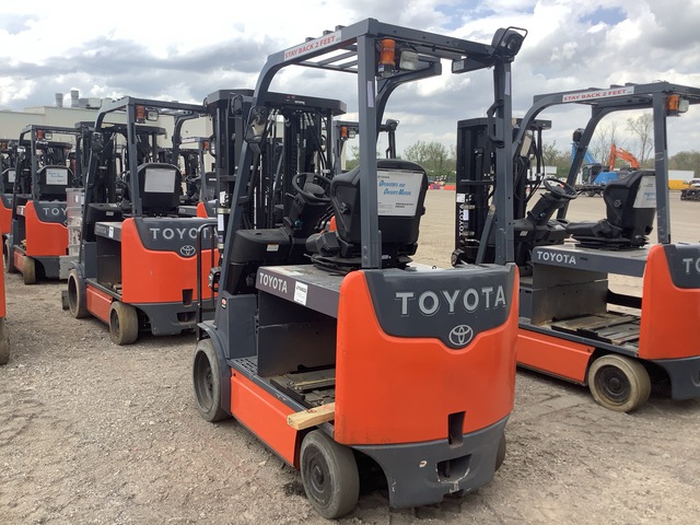 2017 Toyota 8FBCHU25 Electric Forklift in South Vienna, Ohio, United ...
