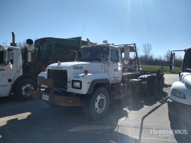 2002 Mack RD688S Roll-Off Truck in Black River, New York, United States ...