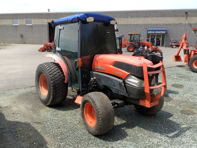 Kubota L4240DHSTC-1 4WD Utility Tractor in WRENTHAM, Massachusetts ...