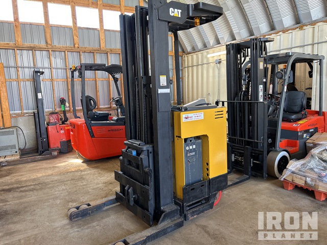 1999 Cat NRR35 3500 lb Reach Truck in New Dundee, Ontario, Canada ...