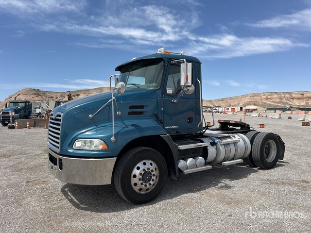 2018 Mack CXU612 4x2 S/A Day Cab Truck Tractor | Ritchie Bros. Auctioneers